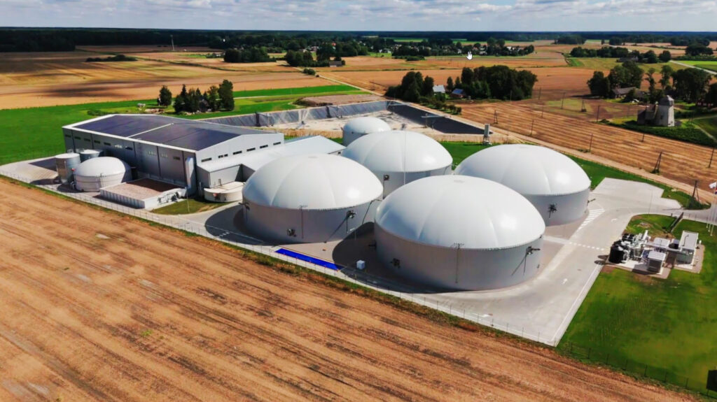 Global LNG capability delivered through Vitol Bunkers - Vitol Bunkers